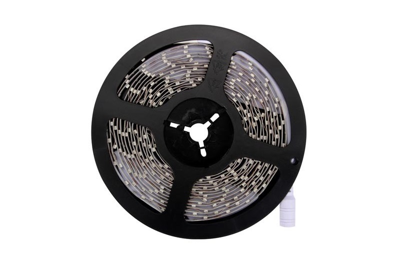 Basic LED Trakovi - Ugodna in Učinkovita Razsvetljava