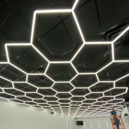 HEXAGON LED Svetilka - Sodobna Osvetlitev | SuperStrela.
